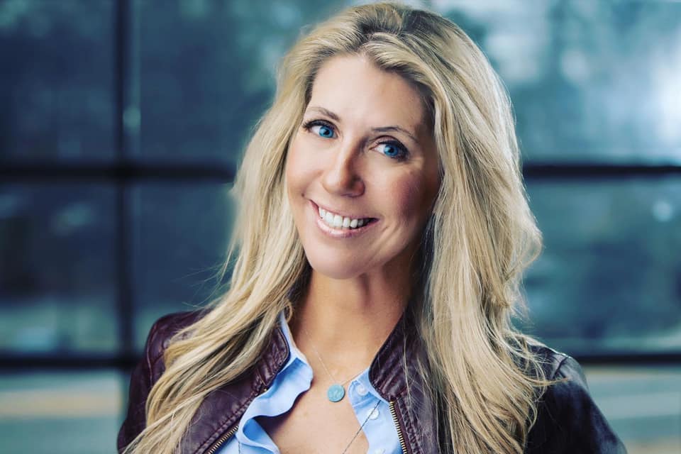 Amy Ransdell | We Close Notes